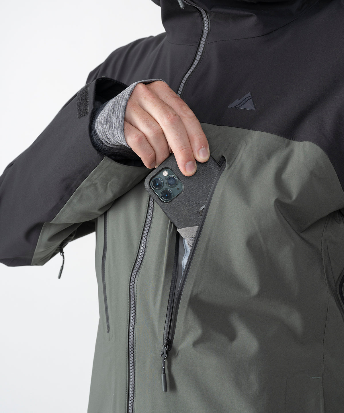 M's Pyramid Jacket | Strafe Outerwear